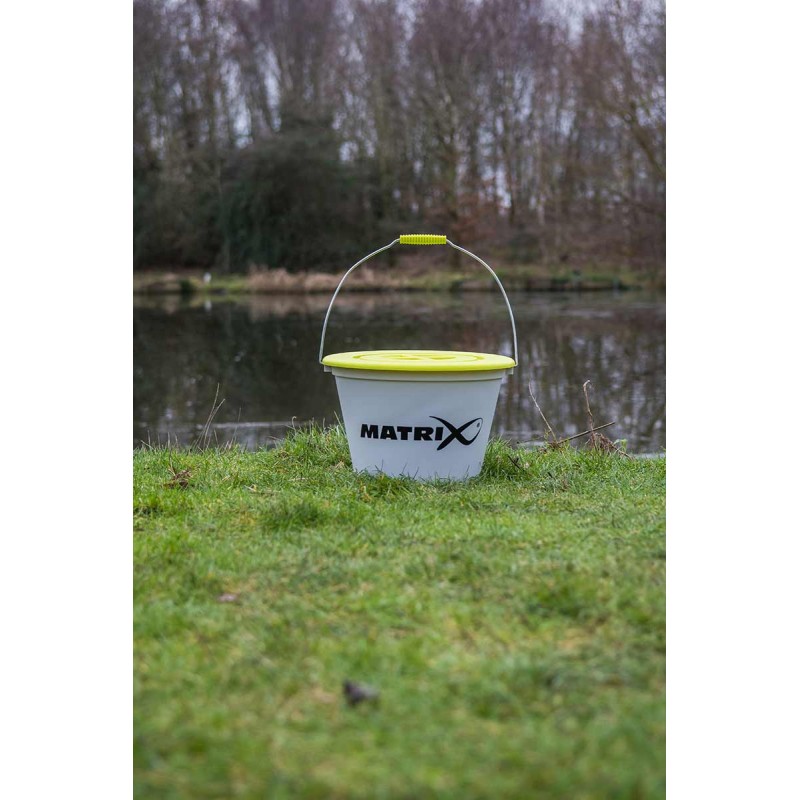 Seau 17L Groundbait Bucket & Lid Matrix